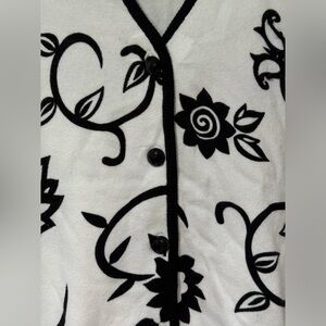 PBJ Sport | Sweaters | New Vintage Pbj Sport Black And White Butterfly ...